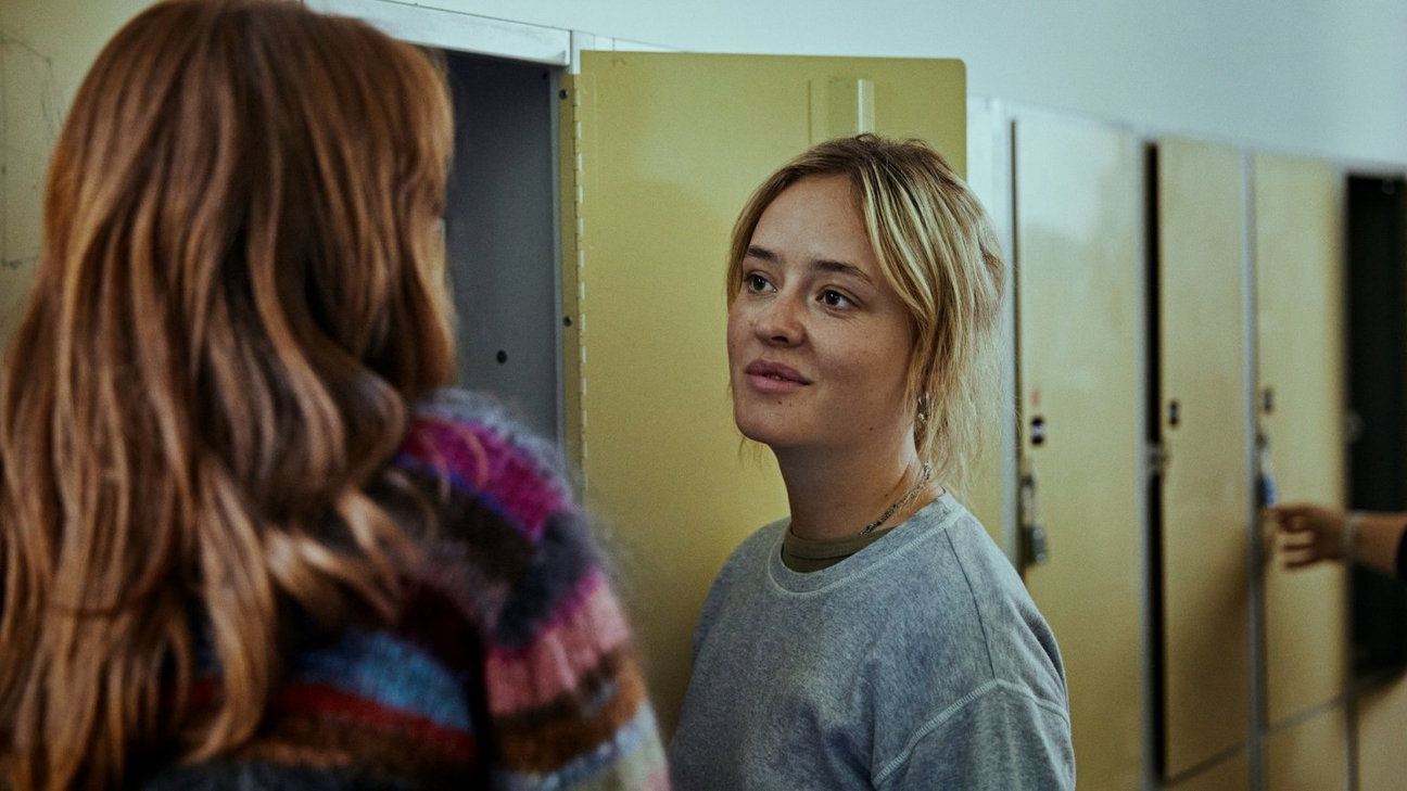 Netflix deelt de trailer van ontroerend Zweeds drama 'En del av dig ...