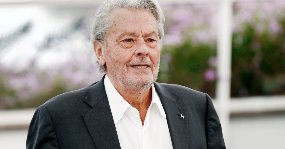 Overleden topacteur Alain Delon krijgt bescheiden begrafenis ...