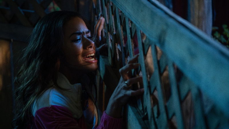 'Time Cut' op Netflix: alles over de gloednieuwe horrorslasher ...