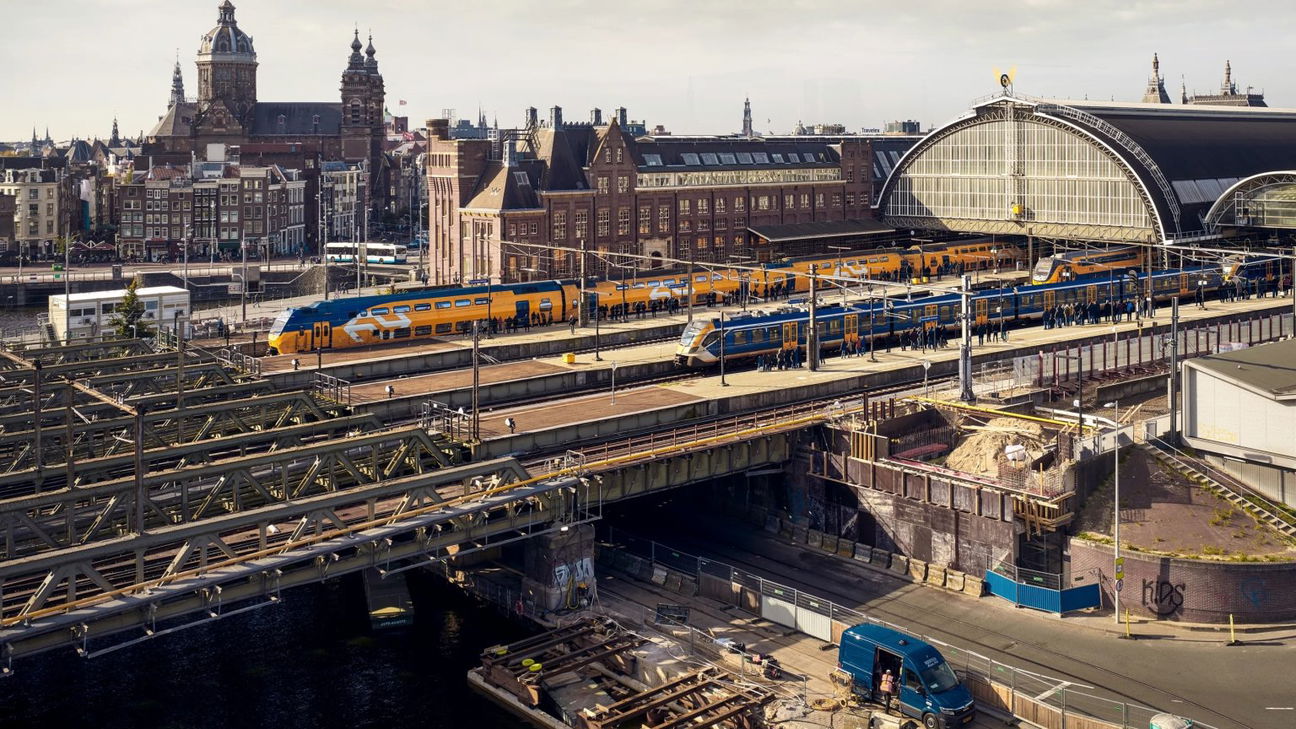 Nieuwe docuserie over Amsterdam Centraal Station vanaf vandaag te zien ...