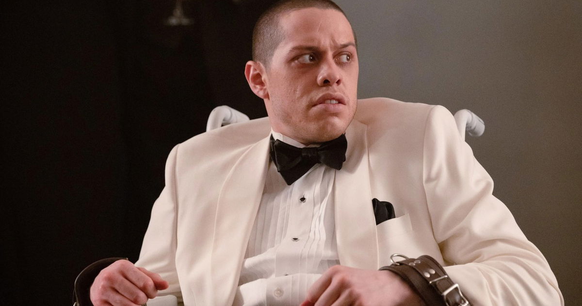 Pete Davidson werkt in een griezelig bejaardentehuis in trailer van ...