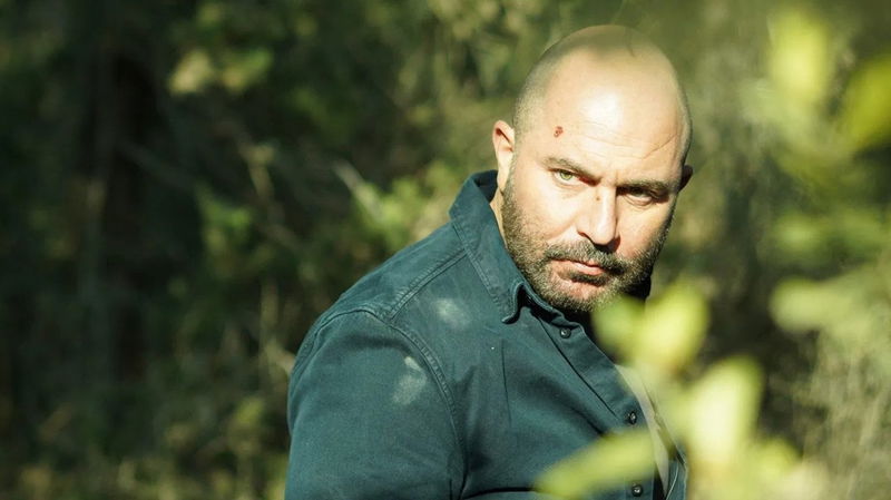 Gloednieuwe serie met 'Fauda'-ster Lior Raz vanaf juli op Netflix ...