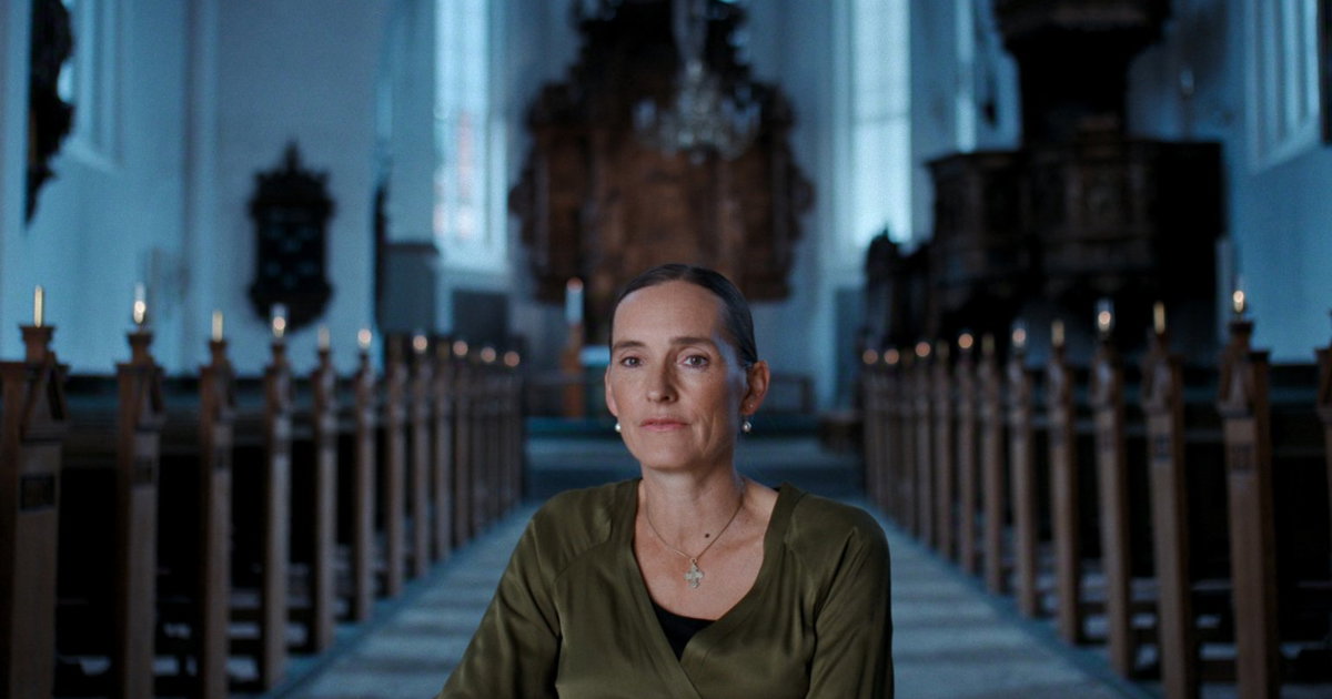 Netflix deelt eerste beelden van nieuwe Deense true crime-serie 'En ven ...